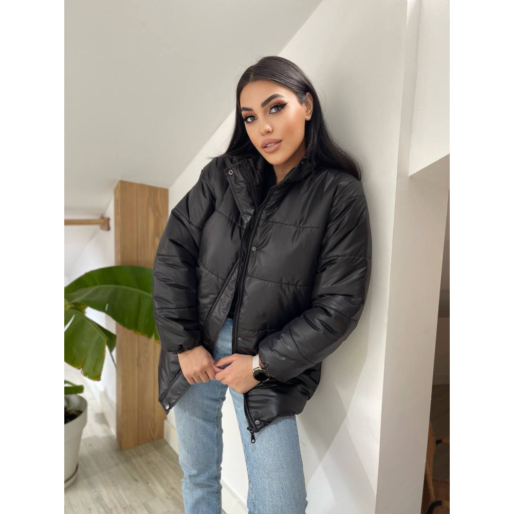 Stilinga moteriška juoda striukė Gebor | Pirktukas™